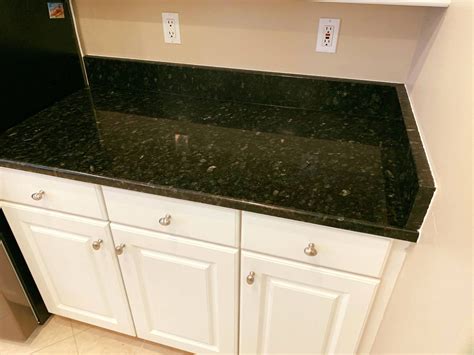 Peacock Green Color Granite Granite Countertops Kitchen Green Granite Countertops Green Granite
