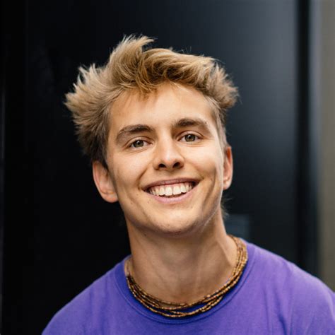 Cody Lean Songs List Genres Analysis And Similar Artists Chosic