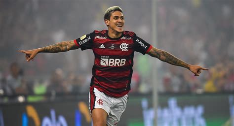 Flamengo Pedro Atinge Recorde Mundial Após Gol Na Final Da Copa Do