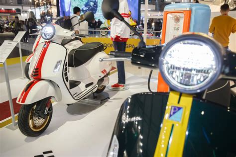 Vespa Racing Sixties Edisi Terbatas Meluncur Di Indonesia Harganya