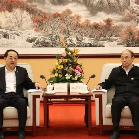 中石油董事长戴厚良会见这家集团公司董事长合作中国孙永才