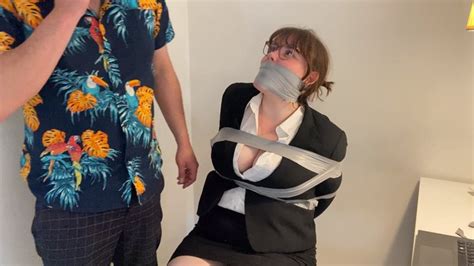 Snowflake Secretary Problems Mp4 Blueeyedbondage Clips4sale