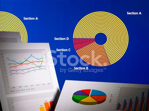 그래프 및 테이블 스톡 사진 Freeimages