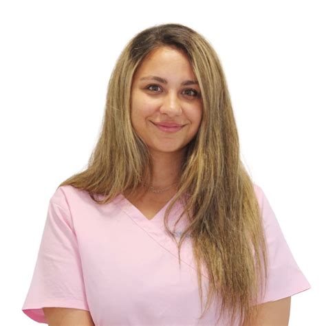 Aroa Gómez Perez Clínica Dr Rull