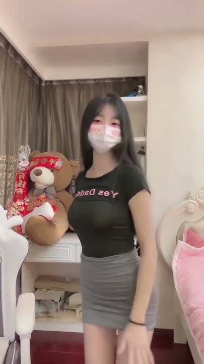 열심히 춤추는 귀여운 처자 Youtube