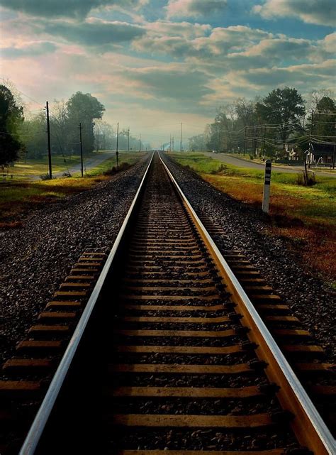 One Point Perspective Railroad Train Perspective Drawing At