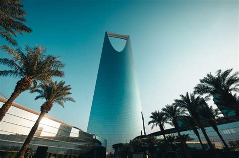 الطيران العماني يعاود تسيير رحلاته إلى السعودية صحيفة وهج الخليج