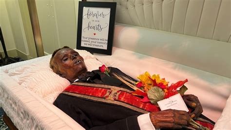 Mummified Us Man Identified And Buried After 128 Years On Display
