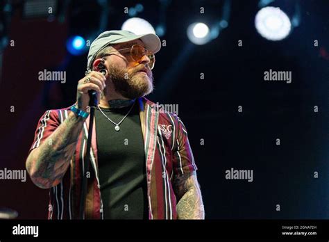 Las Vegas Usa 17th Sep 2021 Teddy Swims Jaten Dimsdale During The