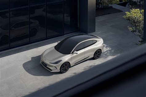 New Mg Im6 เปิดตัวมีนาคมนี้