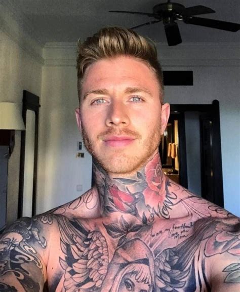 Pin De Miguel Montanita Em Hombres Tatuados Homens Gostosos Homens
