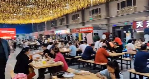沙雅县最火夜市沙雁洲文旅夜市集 搜狐大视野 搜狐新闻