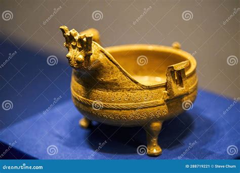 Exquisite Bronze Artifacts From Bashu And Sichuan Regions In Ancient
