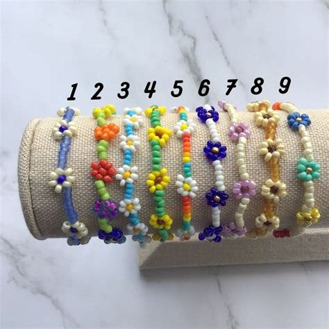 Daisy Chain Beaded Bracelets W Lobster Clasp And 2 Inch Extender