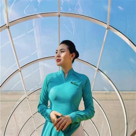 Thùy Linh Nguyễn Linhlinhg • Threads Say More