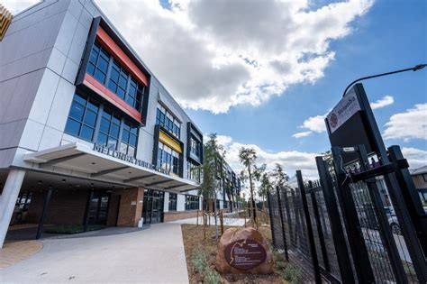 Melonba Public School