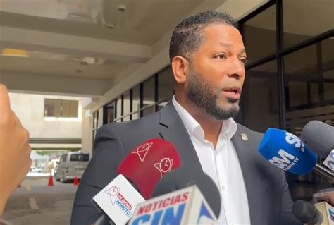 Edwin Mejía Pide Al Gobierno Garantizar Integridad De Agentes En La