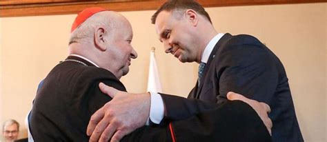 Prezydent odznaczył kard Stanisława Dziwisza Orderem Orła Białego Dziękuję za służbę