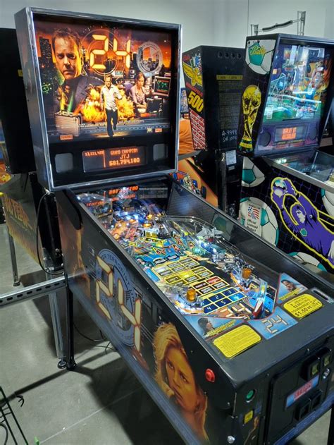 2009 Stern 24 at Pinball Hall of Fame Pinball Museum, info/pictures