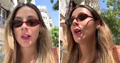 Una Joven Se Mostró Visiblemente Enojada Con El Horario De Un Comercio
