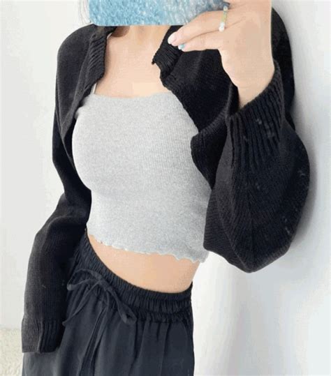 무드 두툼원단여리한무드인기 두툼 디데이 크롭 볼레로 가디건