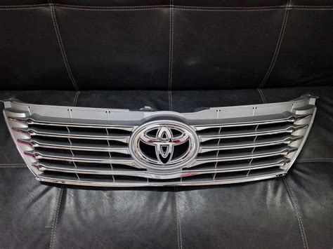 Решетка радиатора TOYOTA CAMRY 50 С эмблемой под оригинал: 30 000 тг ...