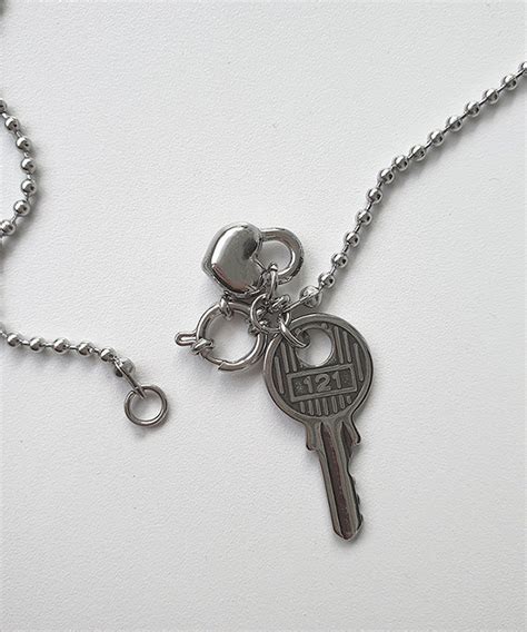 써지컬스틸 열쇠 키 하트 자물쇠 팬던트 군번줄 롱 목걸이 에이블리