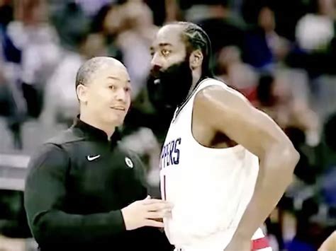 Nba ：洛城德比再次不敌湖人后，快船主帅泰伦 卢直言，哈登累了，他已经展现疲态比赛状态1