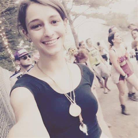 Pictures Of Willow Hayes