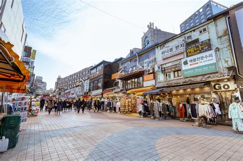 Catat Ini Dia 5 Tempat Belanja Oleh Oleh Murah Meriah Di Seoul Korea