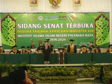 Sekda Hadiri Acara Wisuda Sarjana Angkatan XXXVl IAIN Palangka Raya Inovasi Borneo