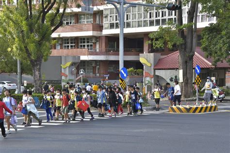 提升楠梓區加昌路通行安全 高市工務局完成路口改造工程 蕃新聞