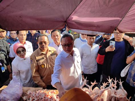 Setda Prov Kalteng Sekda Kalteng Dampingi Menteri Perdagangan Pantau