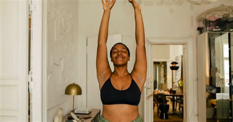 How To Stop Underarm Chafing With 9 Comfy Sport Bras