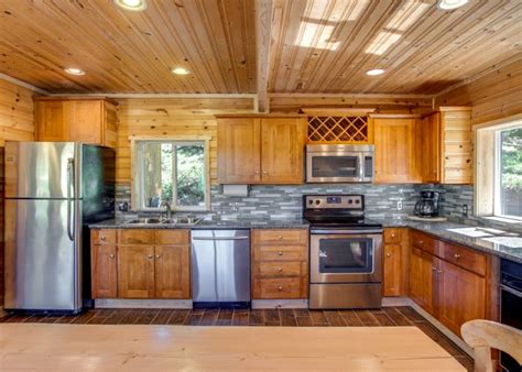 Danielle Lodge Brunners Lodge