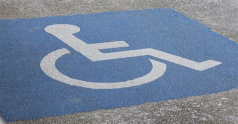 Kun rigtigt handicappede måtte bruge pladsen politiet havde ikke styr på loven