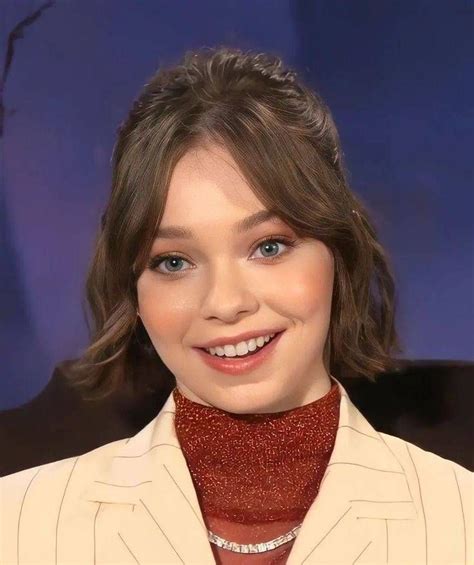 Emma Meyer Fanpage Mujeres Rudas Actrices Bonitas Celebridades