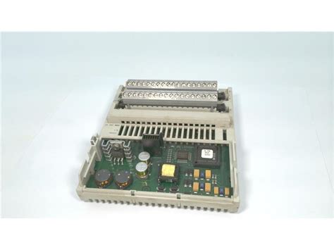170AMM09000 VDC Logic I O Module By MODICON