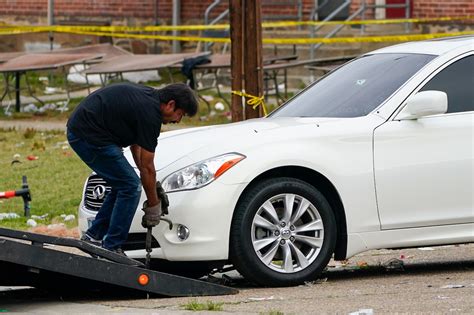 Baltimore Block Party Shooting Leaves 2 Dead 28 Injured Police