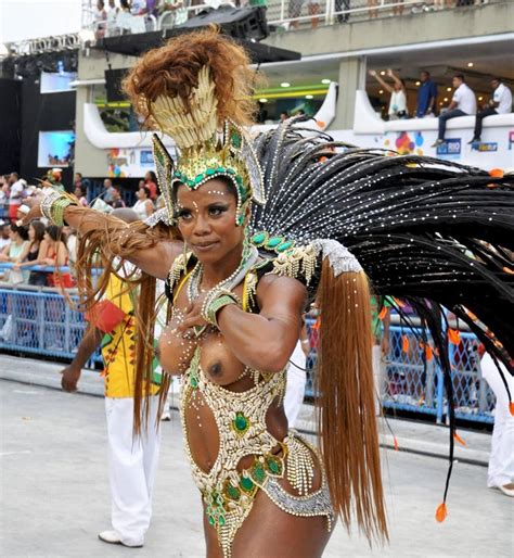 Naked Unknown In Cubango 2014