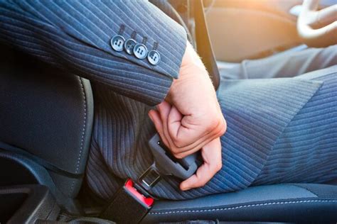 國道遊覽車繫安全帶 7月上路 好房網news