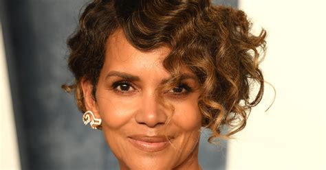 Halle Berrys Supermodel Nails See Photos Ps Beauty