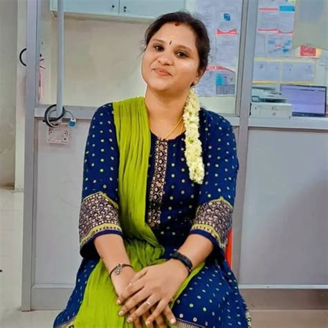 𝓡𝓪𝓭𝓱𝓲𝓴𝓪 rathika fashion mom Threads Say more