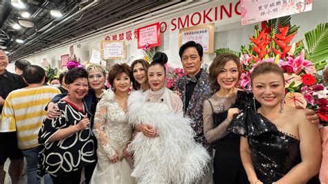 汪明荃叶丽仪等港星好友相聚，仙杜拉华娃罕见现身，风采不减当年腾讯新闻