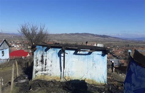 Incendiu la o locuință din localitatea Vânători Stiri din Mures