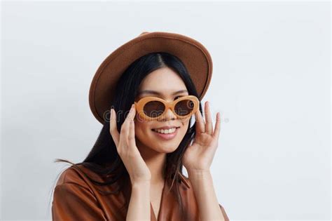 Portrait Woman Lifestyle Glamour Fashion Asian Beauty Sunglasses Model