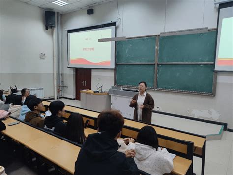 法政学院召开社会工作专业实习工作总结暨表彰会议