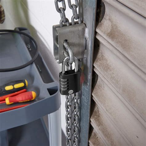 Yale YE3CB 38 131 1 BK Black Aluminium Combination Padlock 38 Mm