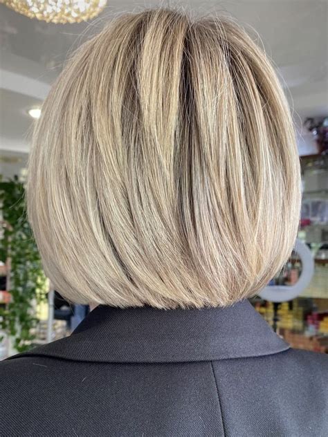 50 Ideal Haircuts For Women With Thick Hair Artofit