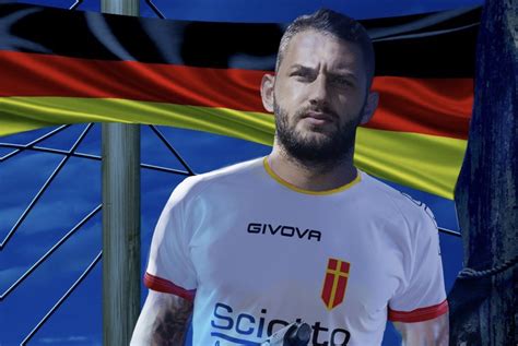 Kragl Addio Al Veleno Al Messina Chi Mi Tratta Male Non Merita La